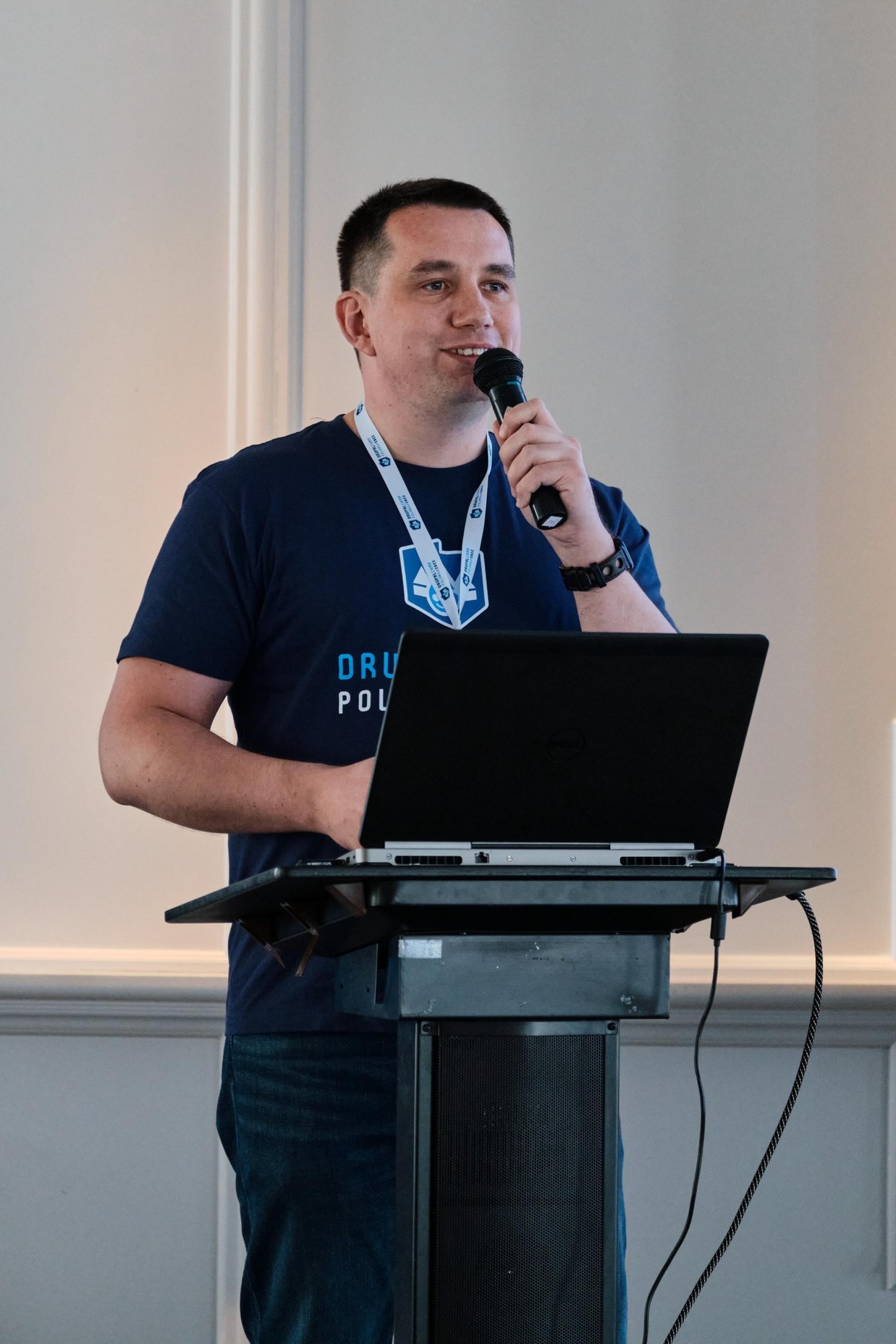 A Detailed Review of Droopler 4 with Grzegorz Bartman of Droptica